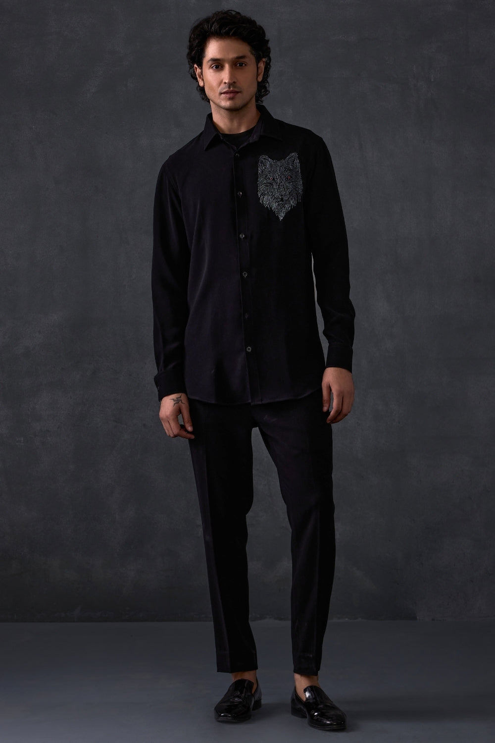 Black Wolf Shirt – sameergujral